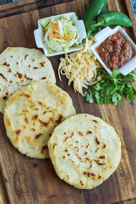Pupusas De Queso Salvadoran Cheese Stuffed Tortillas Taras