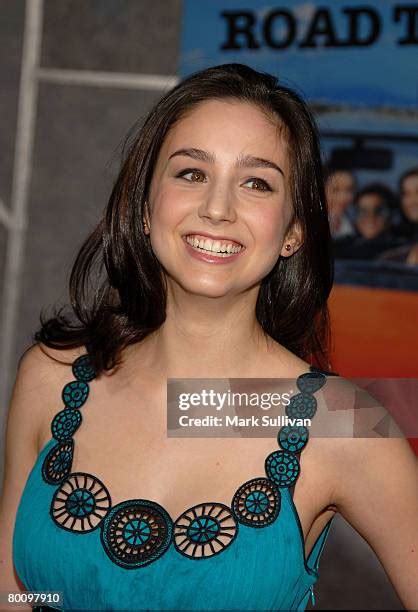 Molly Ephraim Photos And Premium High Res Pictures Getty Images