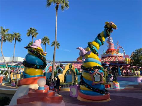 Photos Holiday Decorations Begin To Arrive In Seuss Landing At