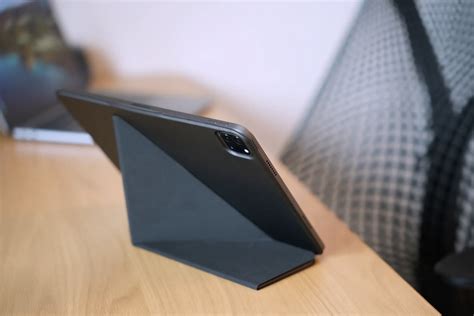 理想を叶える折り紙デザイン「PITAKA MagEZ Folio 2」レビュー｜PR | iO