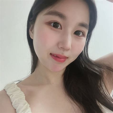 Suny E • Threads Say More