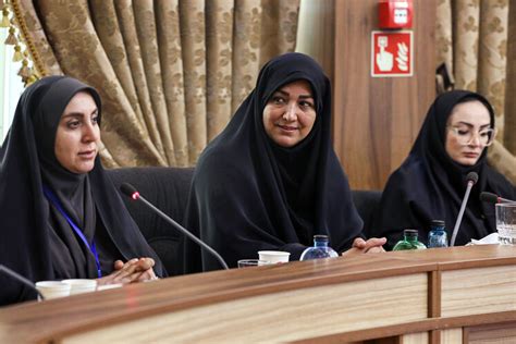 شانا دوره آموزشی «سیر تحول رویکردهای مهم در حوزه زنان و «چالش‌های حقوقی زنان و خانواده