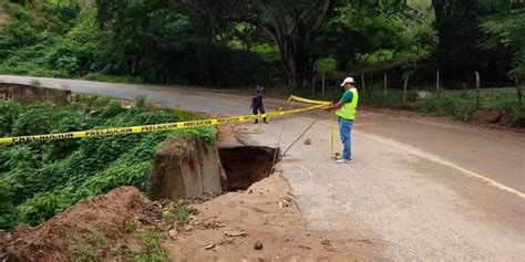 Provocan Lluvias Derrumbe Sobre Carretera En La Mixteca De Oaxaca