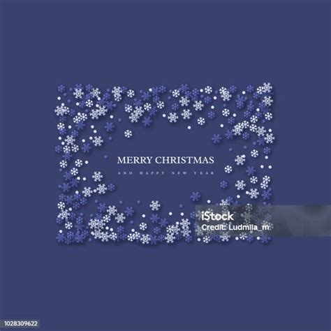 크리스마스 휴일 프레임 종이 컷 스타일 눈송이 인사말 텍스트 벡터 일러스트 레이 션으로 어두운 파란색 배경 12월에 대한 스톡