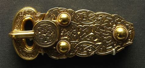 Archaeologists Find Anglo Saxon Palace Near Famous Sutton Hoo Site