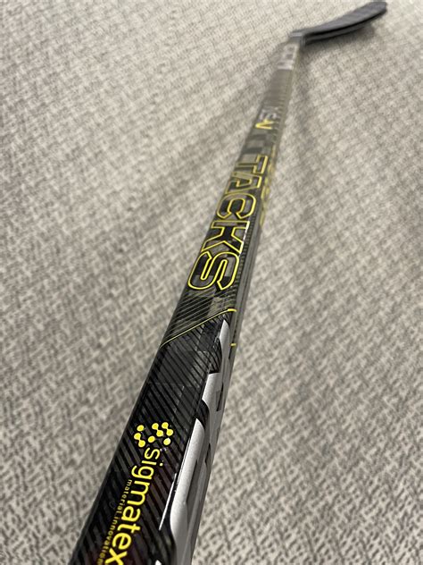 2 Pack Ccm Asv 55 Flex P29 Curve Right Hand Sticks Sidelineswap