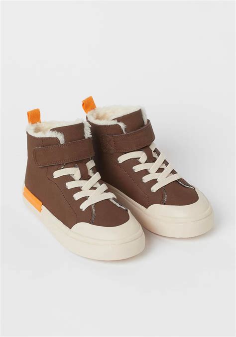 ფასდაკლება🤎 65 ლარი 27 ზომიდან 34 საბავშვო ტანსაცმელი