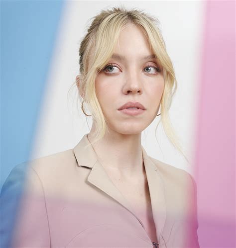 1024x1080 Resolution Photoshoot Of Sydney Sweeney Actress April 2022