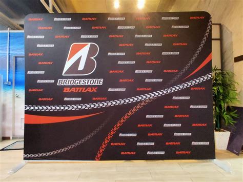 แบคดรอปผ้า Fabric Backdrop บูธสำเร็จรูป อุปกรณ์จัดนิทรรศการ