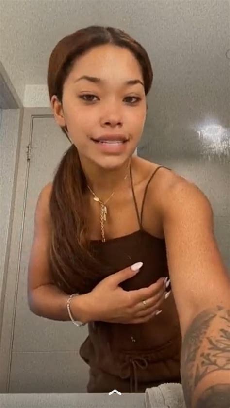 Curious What That Hand Was Supposed To Be Doing R Leilani Green
