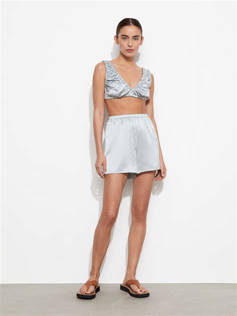 Шорты из шелка | Мода россии, Верхняя одежда, Одежда
