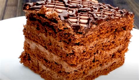 Простий і дуже смачний шоколадний торт з кремом і маскарпоне нереально смачний