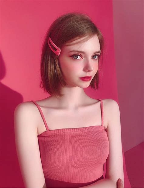 Pin von 아리 수 auf かわいい Hübsche mädchen Mädchen klamotten Haarschnitt frauen