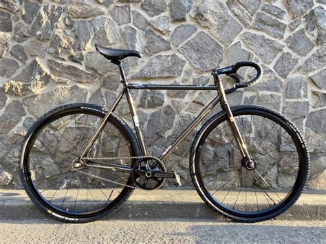 치넬리 매쉬 워크 프레임셋 벨로시티 피스타 휠셋 스램 옴니움 크랭크셋 로터 리치 Zipp 슈발베 컴포넌트 커스텀 그래블 트랙클로 크로스 바이크 리뷰 Cinelli Mash