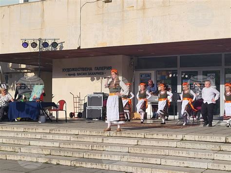 С разнообразна програма Самоков отпразнува Великден и Гергьовден Утро