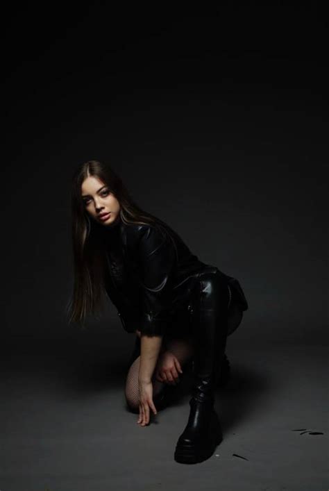 Stacey Models Photo Portfolio 0 Albums And 11 Photos Model Mayhem