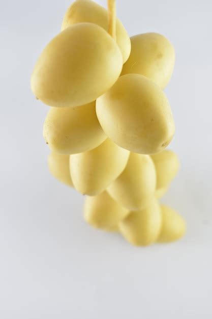 Premium Photo Delicious Arabian Row Date Fruits