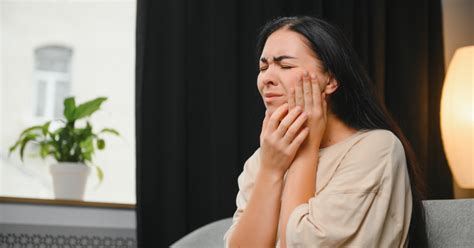 Understanding Temporomandibular Joint Dysfunction Symptoms And Treatments Associates Of Dentistry