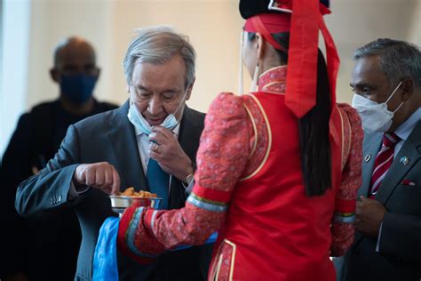 НҮБ ын Ерөнхий нарийн бичгийн дарга Антонио Гутерреш Монгол Улсад айлчилж байна