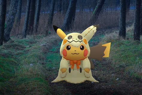 Pikachu Mimikyu Halloween Pelúcia 30cm Pokéstop Produtos E Brinquedos
