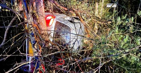 Man 18 Crasht Op A28 En Belandt Op De Zijkant In De Bosjes Elburg Ad Nl