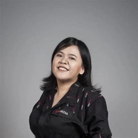 10 Artis Yang Sering Dijuluki Hot Mama Ada Wulan Guritno Idn Times