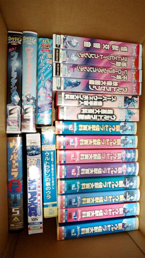 全体的に状態が悪いレンタル落ち VHS 25本 ウルトラ怪獣大百科4本 新ウルトラ怪獣大百科8本 Theウルトラ伝説6本 ウルトラ