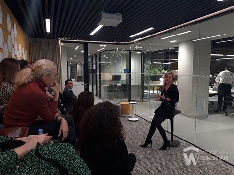 Wires Coach Anna Gener Wires