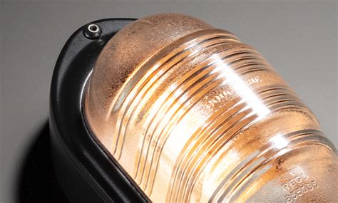 Sy 6 Compact Oval Fluorescent Bulkhead Clear Jandg Coughtrie