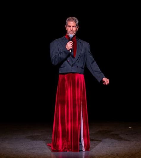 אנאפאזה מאת אוהד נהרין מוקסיני