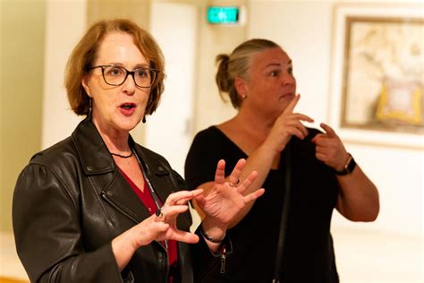 Auslan Interpreter Tour Queensland Art Gallery Gallery Of Modern Art