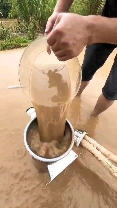 মেশিন দিয়ে ময়লা পানিকে করা হচ্ছে পরিষ্কার পানিতে রূপান্তর 😱🥛 Youtube