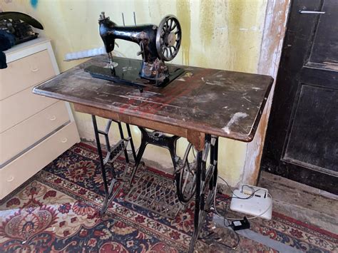 Starožitný šicí Stroj Bobbin Aukro