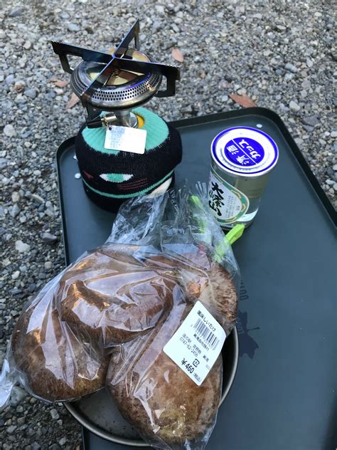 显然，户外野营探险背包客的迷你气炉必不可少，另外别出心裁的食谱更能让人大开眼界！ 哔哩哔哩