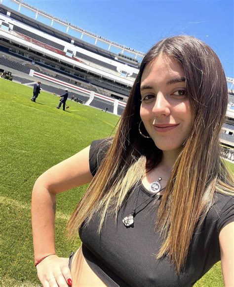 Se Le Ven Los Pezones Otra Vez R AlaskkaYT