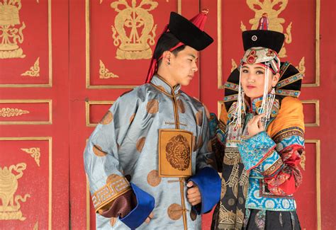 Traditional Mongolian Clothing Men