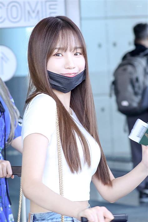 [아이즈원]흰 티에 청바지 입은 조유리 걸그룹 갤러리 에펨코리아