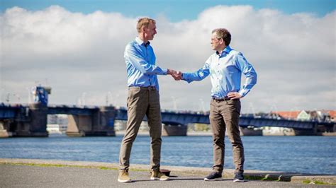 Kendt Robot Professor Tiltræder Adding Robotics Tekniskfokus