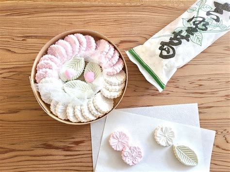 奈良県吉野町桜葛菓子桜の名所の名産品葛の愛らしいお菓子です スローライフの会