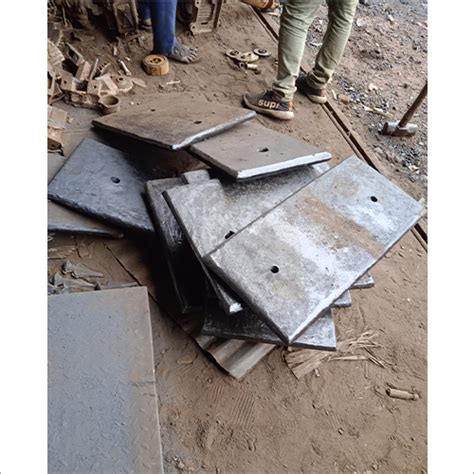 Grey Greash Toggle Plat At Best Price In Indore Gm Metal Works