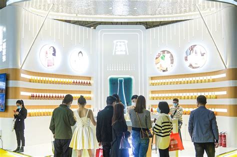 全国糖酒会闭幕，低度酒品牌“十七光年”再次出圈