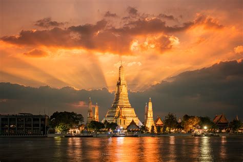 วัดอรุณ กรุงเทพฯ หรือ วัดแจ้ง Unseen Tour Thailand Facebook