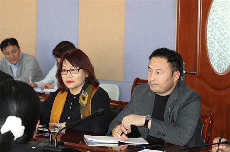 АЙМГИЙН ИТХ ЫН ДАРГА Ц БАТБОЛДЫН УРИЛГААР ЯПОН УЛСЫН БИЗНЕСИЙН ТӨЛӨӨЛӨГЧИД УВС АЙМАГТ АЖИЛЛАЖ БАЙНА