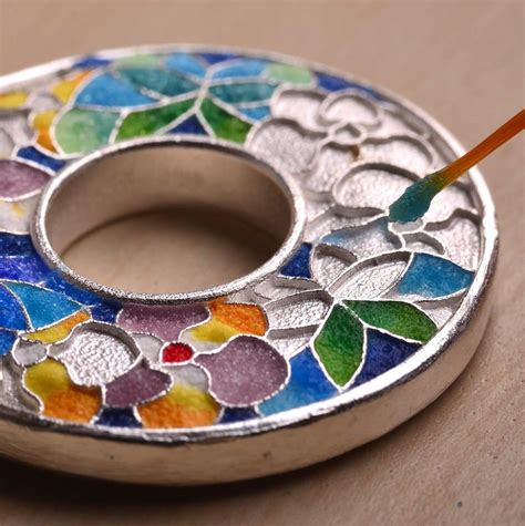 ტიხრული მინანქარი ილი