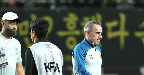 이강인 함성 야유 다 들었던 벤투 감독의 가벼움 팬들이 좋아하니 그랬겠죠