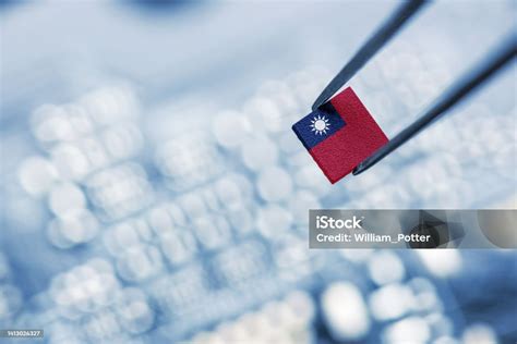 마더 보드의 프로세서 Cpu 중앙 처리 장치 또는 Gpu 마이크로 칩에 중화 인민 공화국 또는 대만의 국기 대만 제조 칩 산업은