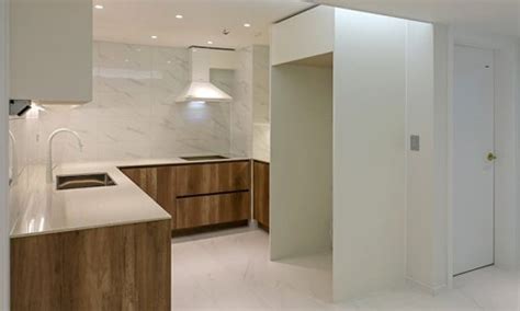 갑갑한 느낌 없이 개방적인 분위기로 마감된 현관 인테리어 모음 네이버 블로그