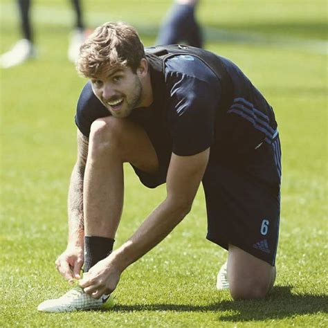 မြန်‌မာပြည်‌ကိုဟန်‌းနီးမွန်‌းထွက်‌လာတဲ့ရီးရဲဆိုစီဒက်‌‌ကစားသမား အင