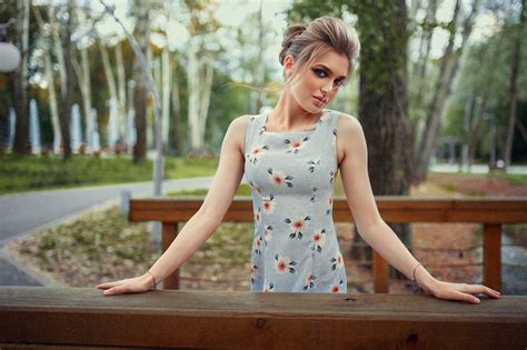 Wallpaper Women Outdoors Model Depth Of Field Sitting Dress