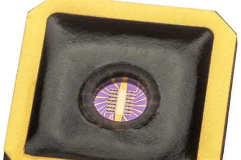 Graphene Sensor Upgraded With Reservoir For Biosensing